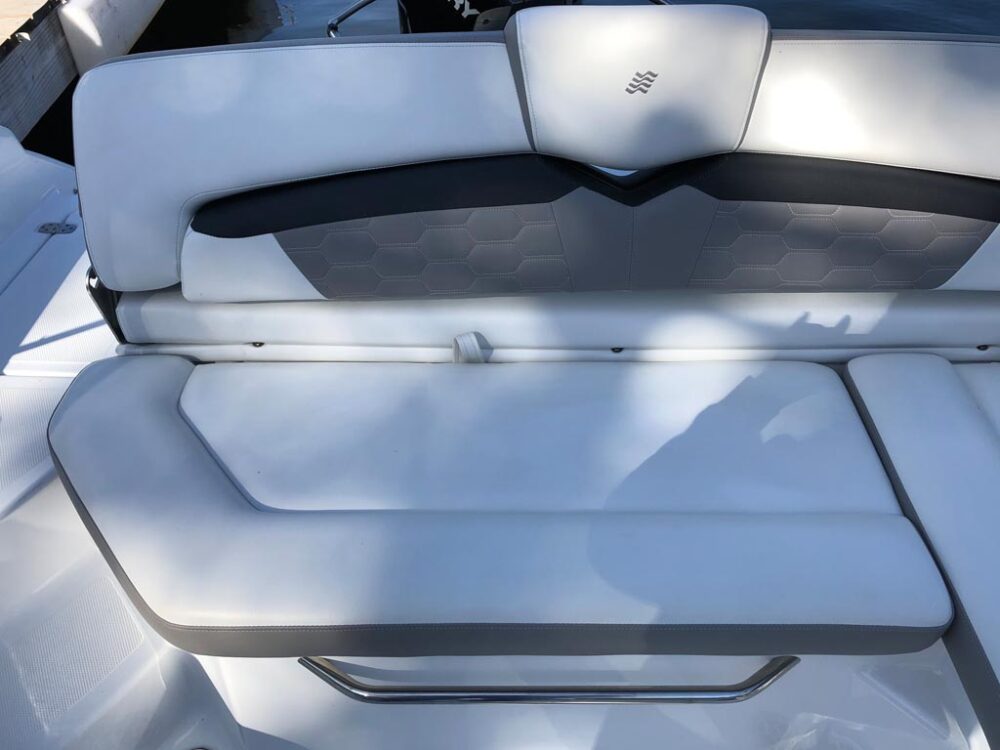 2020 Four Winns HD220 OB | Bridge Marina